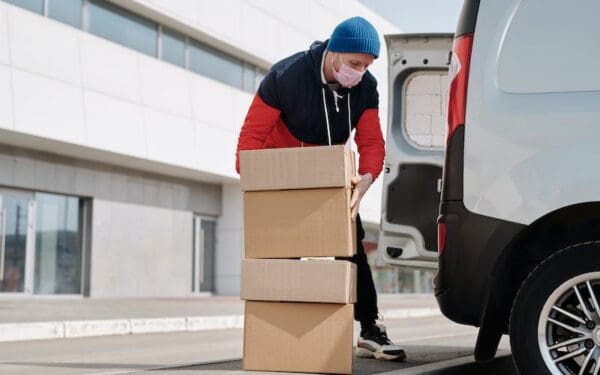 Receiving Packages At A Hotel: Everything You Need To Know - Hotel ...